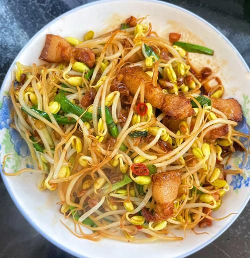 怎样炒黄豆芽最好吃_黄豆芽怎么炒不腥-第1张图片-山城妙识