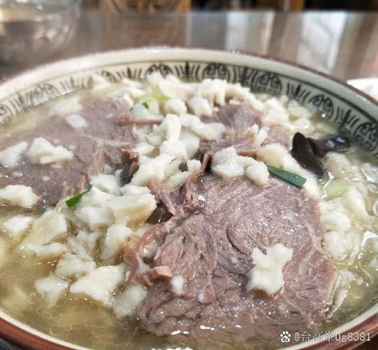 陕西羊肉泡馍怎么做_正宗泡馍馆在哪-第1张图片-山城妙识 陕西羊肉泡馍怎么做_正宗泡馍馆在哪-第1张图片-山城妙识