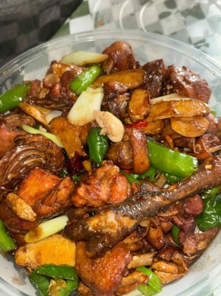 生炒鸡怎么做才嫩滑_生炒鸡做法大全-第1张图片-山城妙识 生炒鸡怎么做才嫩滑_生炒鸡做法大全-第1张图片-山城妙识