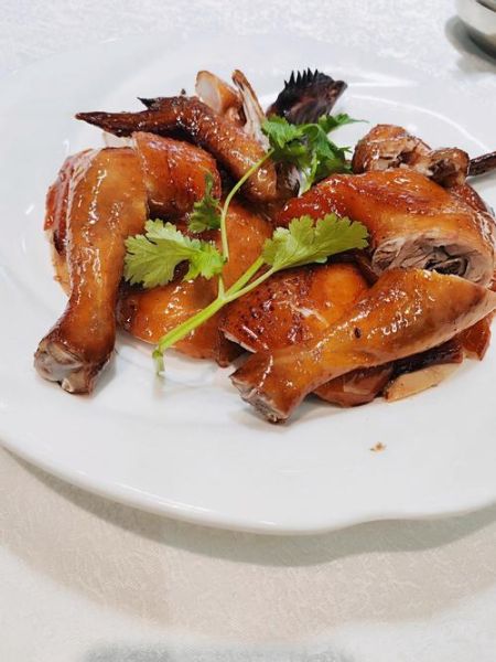 一整只鸡怎么做好吃_一整只鸡的做法大全-第2张图片-山城妙识