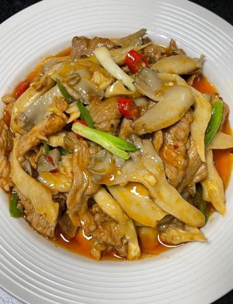 平菇怎么做好吃_素炒平菇的做法窍门-第1张图片-山城妙识