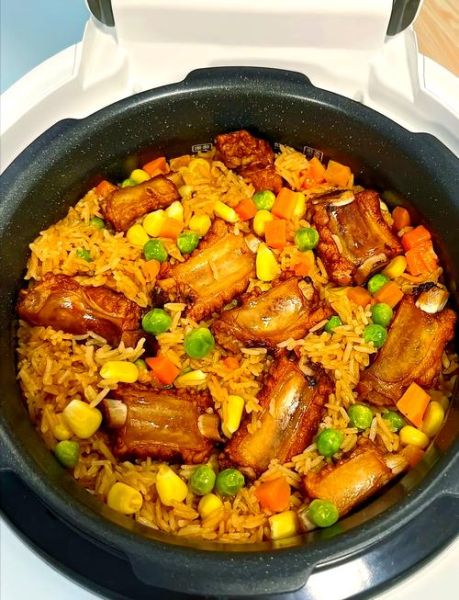 焖饭怎么做_电饭锅焖饭做法-第1张图片-山城妙识