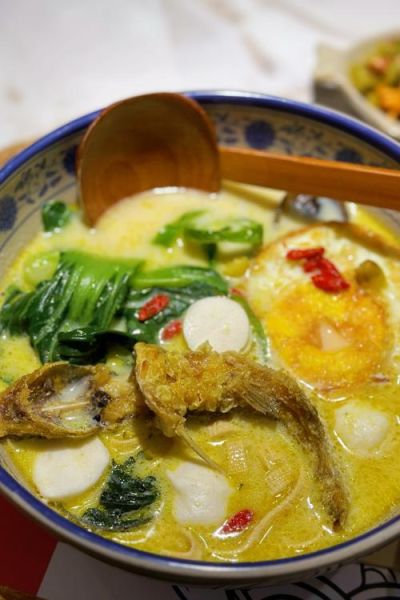 正宗黄鱼面怎么做_黄鱼面汤头如何熬白-第2张图片-山城妙识