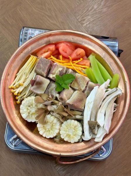 腊排骨火锅怎么做_腊排骨火锅的正宗做法-第2张图片-山城妙识 腊排骨火锅怎么做_腊排骨火锅的正宗做法-第2张图片-山城妙识