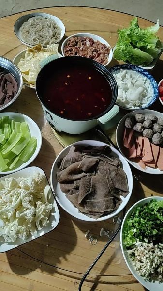 家常火锅最简单的做法_怎么快速准备一顿火锅-第3张图片-山城妙识