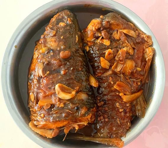 红烧草鱼怎么做_红烧草鱼视频教程-第3张图片-山城妙识