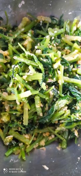 芹菜麦饭怎么做_芹菜麦饭的家常做法-第2张图片-山城妙识