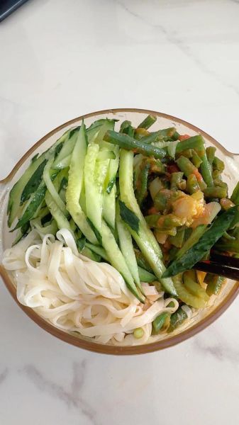 河南凉面条怎么做_家常做法窍门-第1张图片-山城妙识 河南凉面条怎么做_家常做法窍门-第1张图片-山城妙识