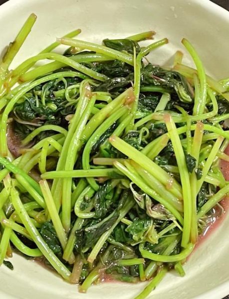 凉拌红苋菜怎么做_红苋菜焯水几分钟-第3张图片-山城妙识