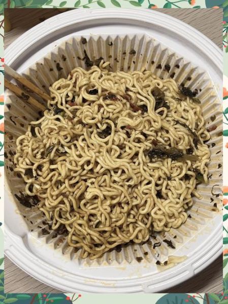 康师傅干拌面调料包顺序_怎么放才好吃-第1张图片-山城妙识