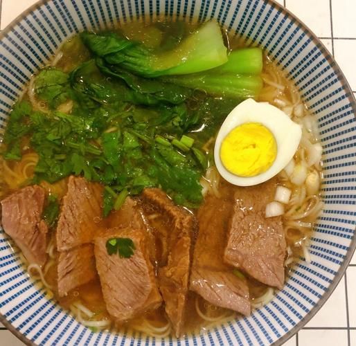 牛肉面怎么煮才好吃_家常牛肉面做法步骤-第2张图片-山城妙识