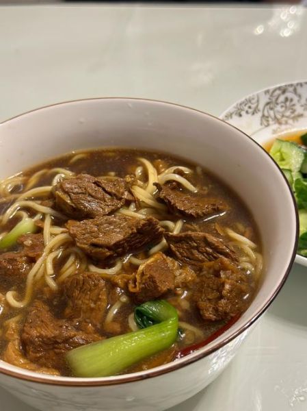 牛肉面怎么煮才好吃_家常牛肉面做法步骤-第3张图片-山城妙识