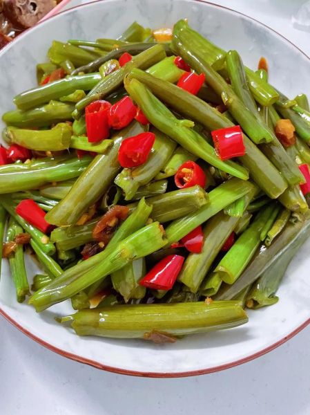 空心菜梗怎么腌制好吃_空心菜梗腌制做法大全-第1张图片-山城妙识