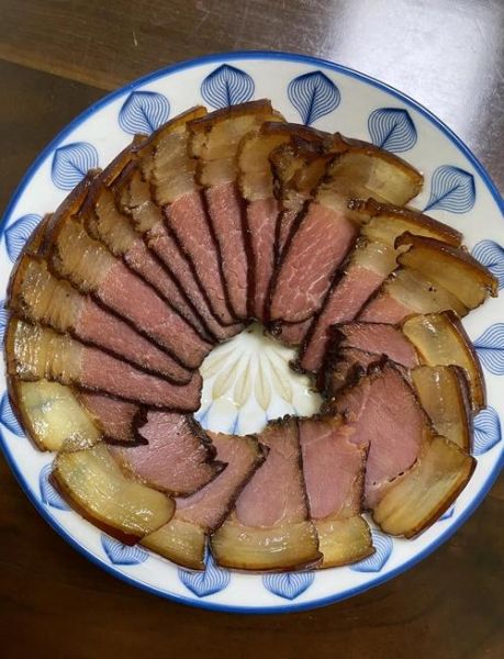 四川腊肉怎么做好吃又简单_四川腊肉的家常做法-第1张图片-山城妙识 四川腊肉怎么做好吃又简单_四川腊肉的家常做法-第1张图片-山城妙识