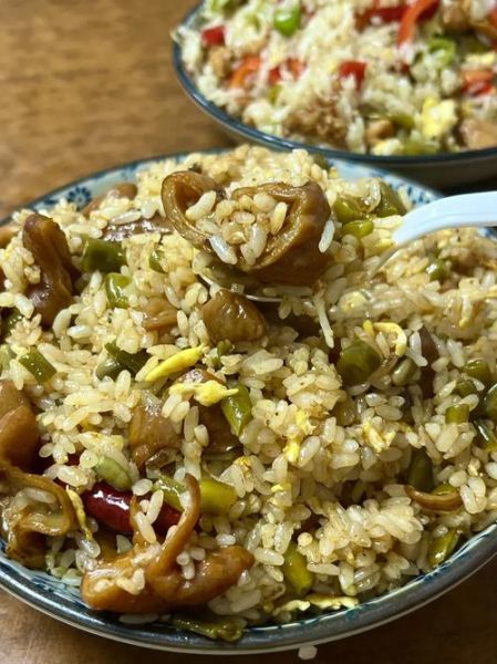 南京炒饭哥是谁_南京炒饭哥为什么这么火-第2张图片-山城妙识