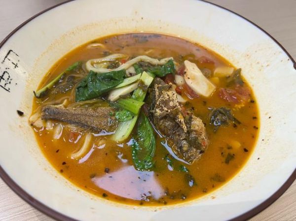 上海黄鱼面哪家最正宗_黄鱼面汤底怎么做-第1张图片-山城妙识