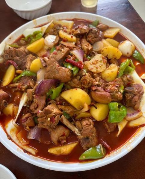 河南大盘鸡怎么做_正宗大盘鸡做法步骤-第1张图片-山城妙识