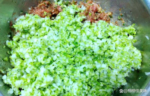 白菜肉饺子馅怎么做_白菜肉饺子馅怎么调好吃-第2张图片-山城妙识 白菜肉饺子馅怎么做_白菜肉饺子馅怎么调好吃-第2张图片-山城妙识