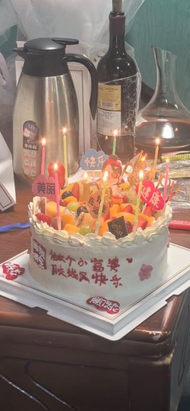 大蛋糕图片_生日快乐怎么拍才好看-第1张图片-山城妙识 大蛋糕图片_生日快乐怎么拍才好看-第1张图片-山城妙识