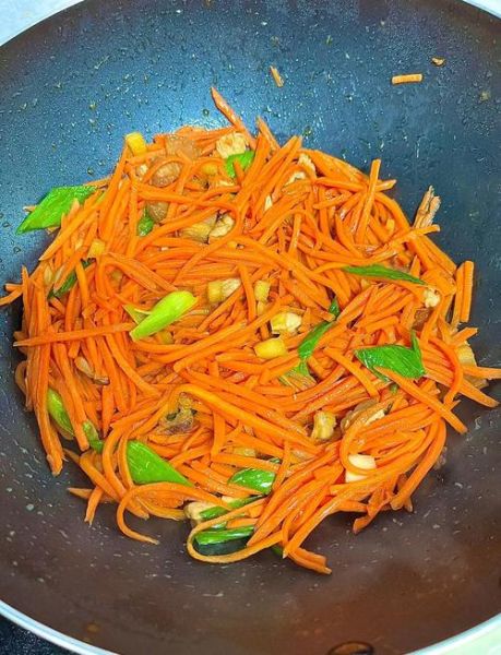 胡萝卜炒菜怎么炒好吃_胡萝卜炒菜的营养价值-第2张图片-山城妙识