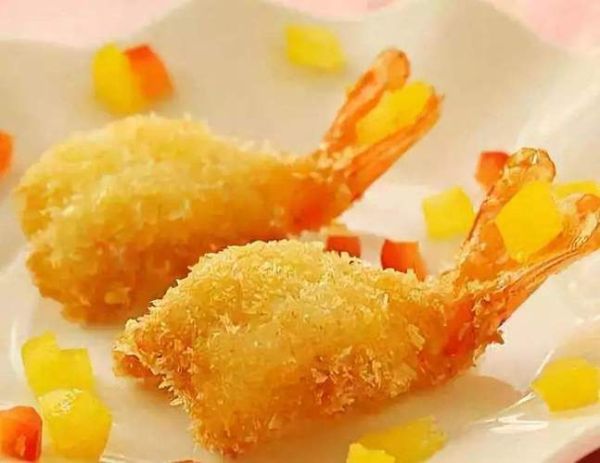 面包糠炸虾怎么做_炸虾酥脆不掉壳技巧-第3张图片-山城妙识