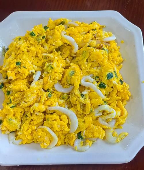 银鱼炒蛋怎么做好吃_银鱼炒蛋的窍门-第1张图片-山城妙识