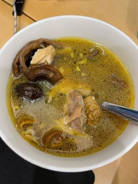 煲鸡汤的材料有哪些材料_家常煲鸡汤需要哪些配料-第2张图片-山城妙识