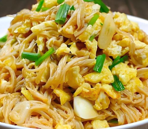 炒金针菇怎么炒好吃_金针菇焯水几分钟-第2张图片-山城妙识