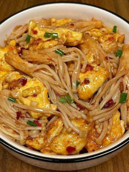 炒金针菇怎么炒好吃_金针菇焯水几分钟-第3张图片-山城妙识