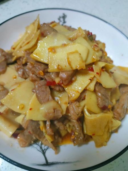 春笋烧肉怎么做_春笋烧肉需要焯水吗-第2张图片-山城妙识