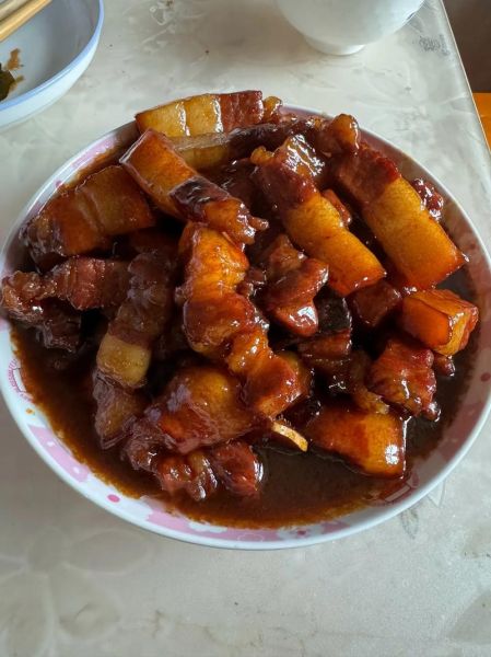 玫瑰腐乳红烧肉怎么做_玫瑰腐乳红烧肉的家常做法-第2张图片-山城妙识