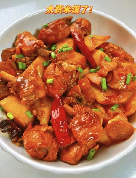清炖土豆炖鸡块怎么做_清炖土豆炖鸡块需要焯水吗-第1张图片-山城妙识
