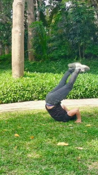 鲤鱼打挺怎么练_鲤鱼打挺技巧-第2张图片-山城妙识