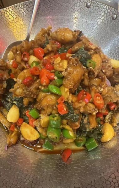 干锅紫苏牛蛙怎么做_干锅牛蛙紫苏叶用量-第3张图片-山城妙识