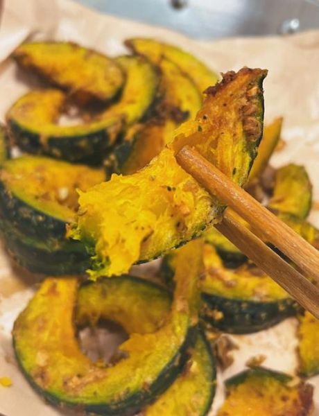 咸蛋黄焗南瓜怎么做_咸蛋黄焗南瓜窍门-第3张图片-山城妙识