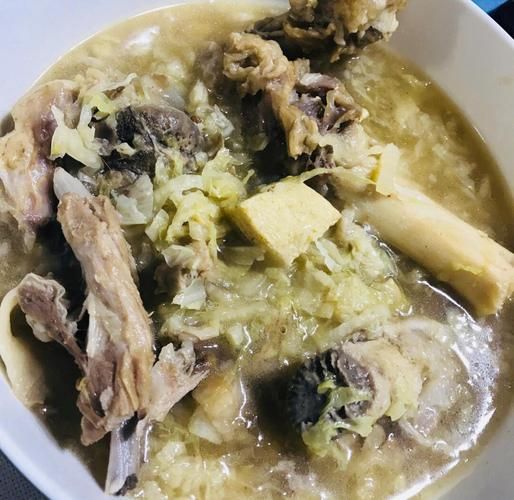 酸菜冻豆腐炖排骨怎么做_酸菜冻豆腐炖排骨窍门-第1张图片-山城妙识