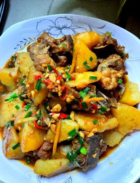 土豆烧排骨怎么做_土豆烧排骨家常做法-第2张图片-山城妙识