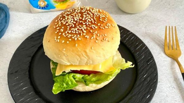 鸡肉汉堡包怎么做_鸡肉汉堡包需要哪些材料-第3张图片-山城妙识 鸡肉汉堡包怎么做_鸡肉汉堡包需要哪些材料-第3张图片-山城妙识