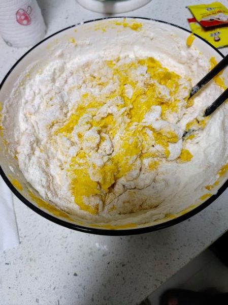 南瓜花卷怎么做_南瓜花卷做法步骤详解-第1张图片-山城妙识