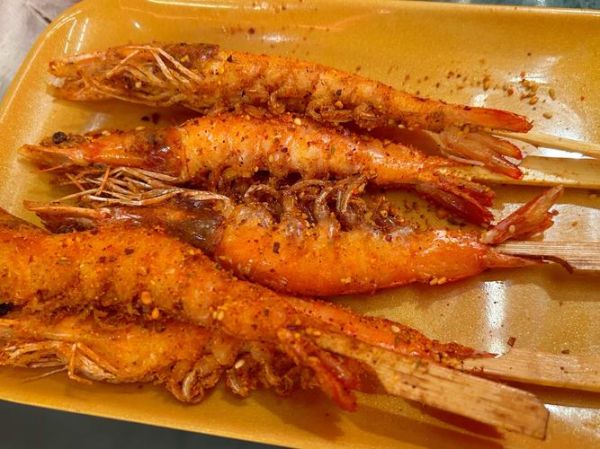 烤箱烤大虾的家常做法_怎样烤虾不腥又嫩-第1张图片-山城妙识