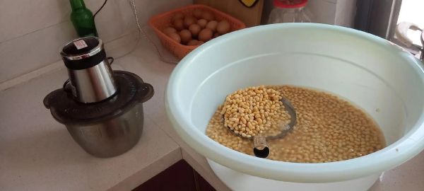 自制酱豆不发酵的做法_不发酵酱豆怎么做-第2张图片-山城妙识
