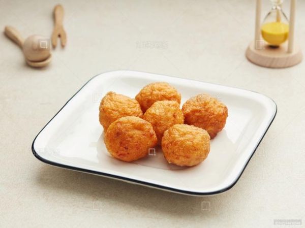 炸鱼丸怎么做_炸鱼丸为什么外酥里嫩-第3张图片-山城妙识