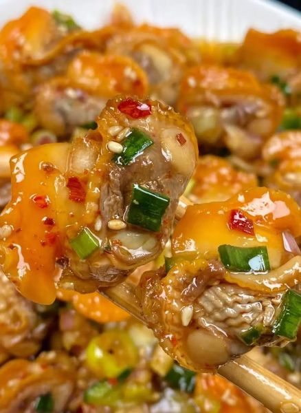 凉拌蛤蜊肉怎么做好吃_蛤蜊肉凉拌要不要焯水-第1张图片-山城妙识 凉拌蛤蜊肉怎么做好吃_蛤蜊肉凉拌要不要焯水-第1张图片-山城妙识