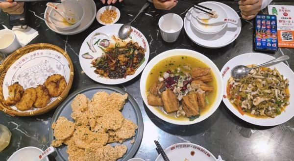 网红饭店怎么排队_网红饭店必点菜品-第3张图片-山城妙识