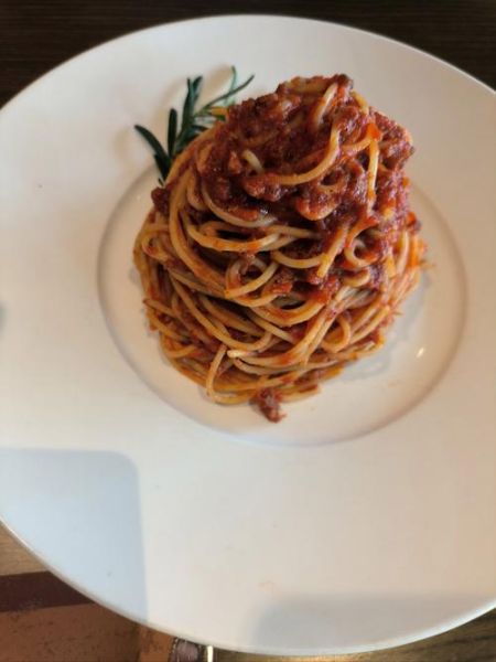 意大利肉酱面怎么做才好吃_正宗肉酱面做法窍门-第1张图片-山城妙识