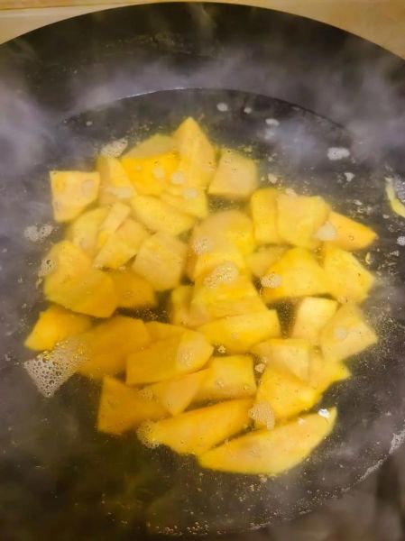 拔丝地瓜怎么做_拔丝糖浆怎么熬-第3张图片-山城妙识