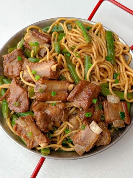 排骨焖面怎么做好吃_排骨焖面不糊锅的窍门-第1张图片-山城妙识 排骨焖面怎么做好吃_排骨焖面不糊锅的窍门-第1张图片-山城妙识