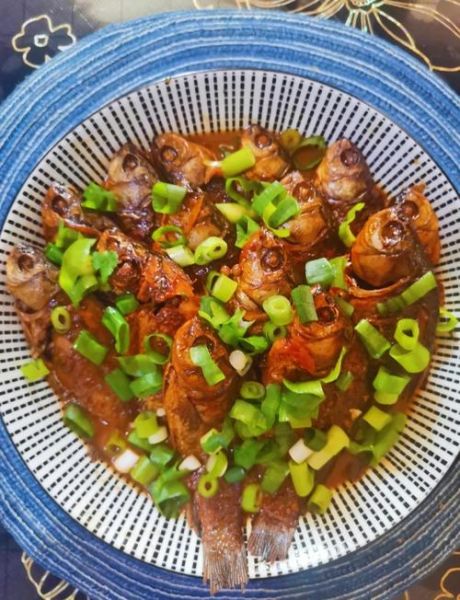 香酥鲫鱼怎么做_香酥鲫鱼的做法窍门-第2张图片-山城妙识