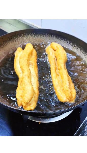 油条怎么做才蓬松_家庭自制油条步骤-第1张图片-山城妙识