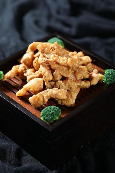 炸鲜蘑菇不焯水行吗_口感与安全的双重考量-第1张图片-山城妙识 炸鲜蘑菇不焯水行吗_口感与安全的双重考量-第1张图片-山城妙识